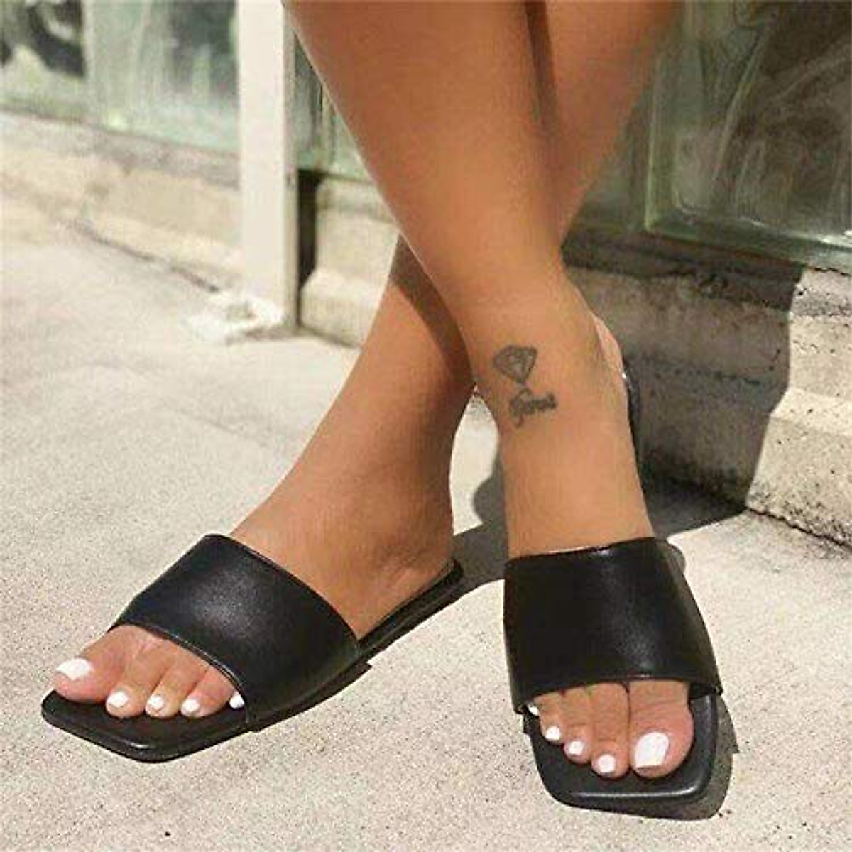 Sdeycui Women's Casual Flip Flops Flat-Bottomed Comfortable Square Sandals and Slippers(Transparent, 6)