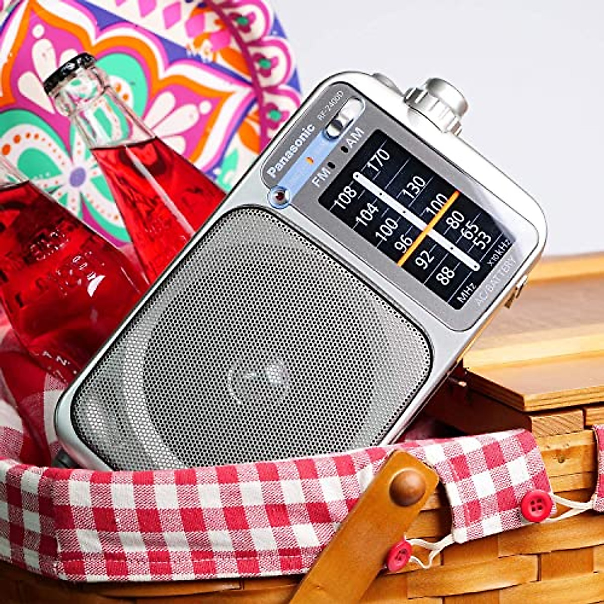 Panasonic RF-2400 AM/FM Radio, Silver