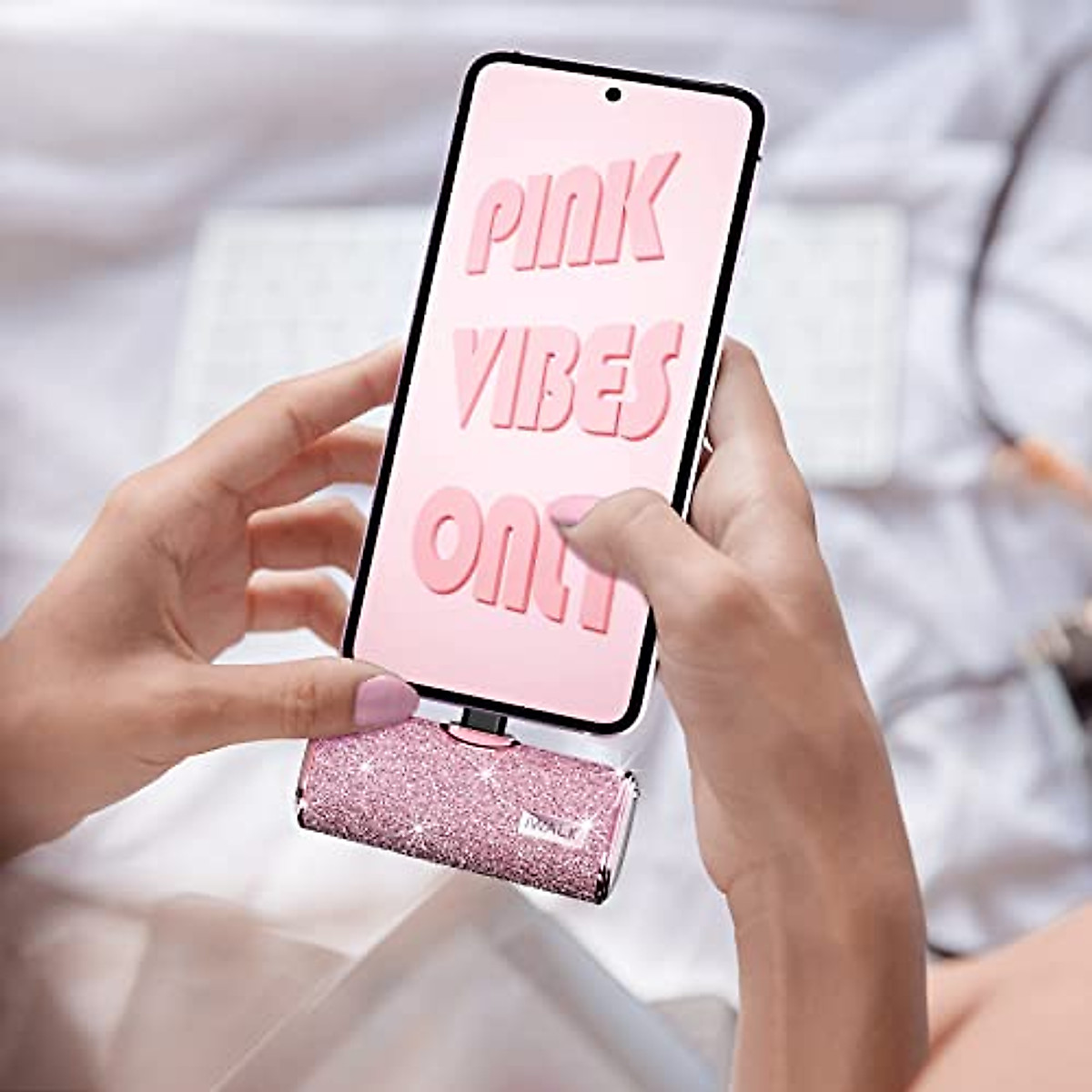 iWALK USB C Portable Charger 4500mAh Ultra-Compact Shiny Small Power Bank Compatible with Samsung Galaxy Z Flip4/3,S23,S22,S21,S20,S10,S9,Note 21/20/10/9/8,LG V35/G8/7,Google Pixel 7/6 Pro/4,Pink