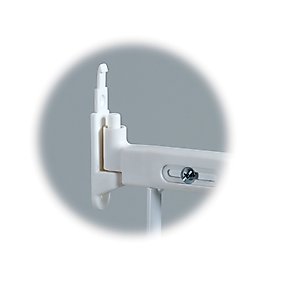 KidCo G2100 Angle Mount Metal Safeway Gate (White)