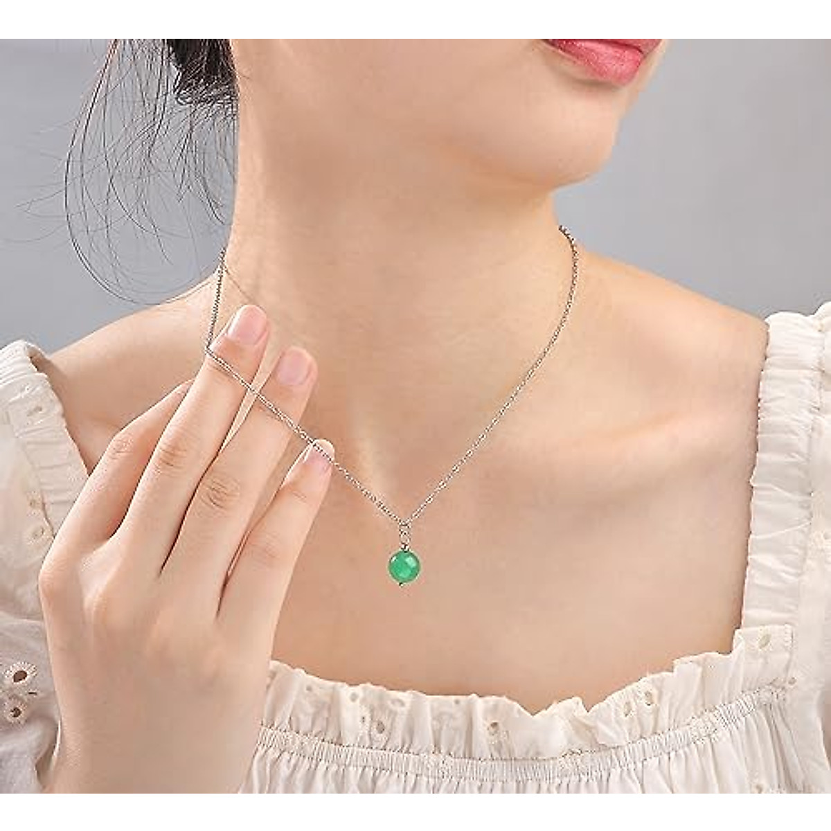 Jade Pendant Best Friend Birthday Gifts for Women Her Gifts for Your Best Friend Teen Girls Best Friend Necklace for Christmas College Graduation Back to School Thanksgiving Day Green Crystal Necklace