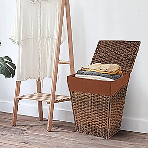 Giantex Laundry Hamper with Lid, Foldable Laundry Basket w/Removable Liner Bag, Handwoven Rattan Clothes Hamper w/Handles Anti-skid Pads for Living Room Laundry (Brown)