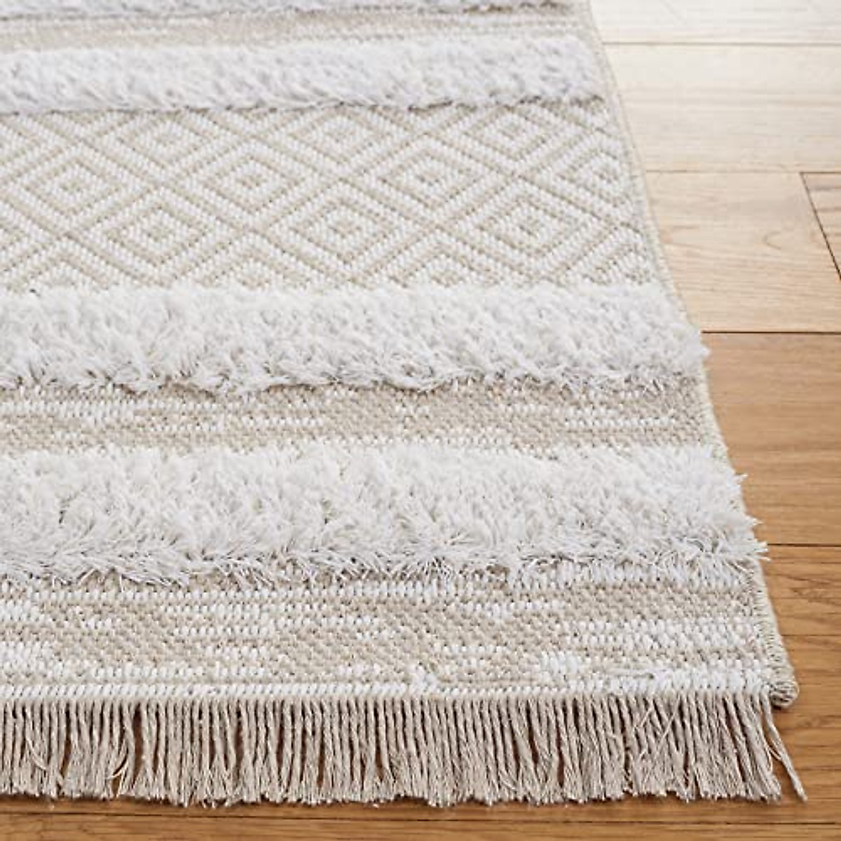 Safavieh Augustine Collection 5'0" x 7'7" Beige/Ivory AGT729B Moroccan Rustic Fringe Area Rug