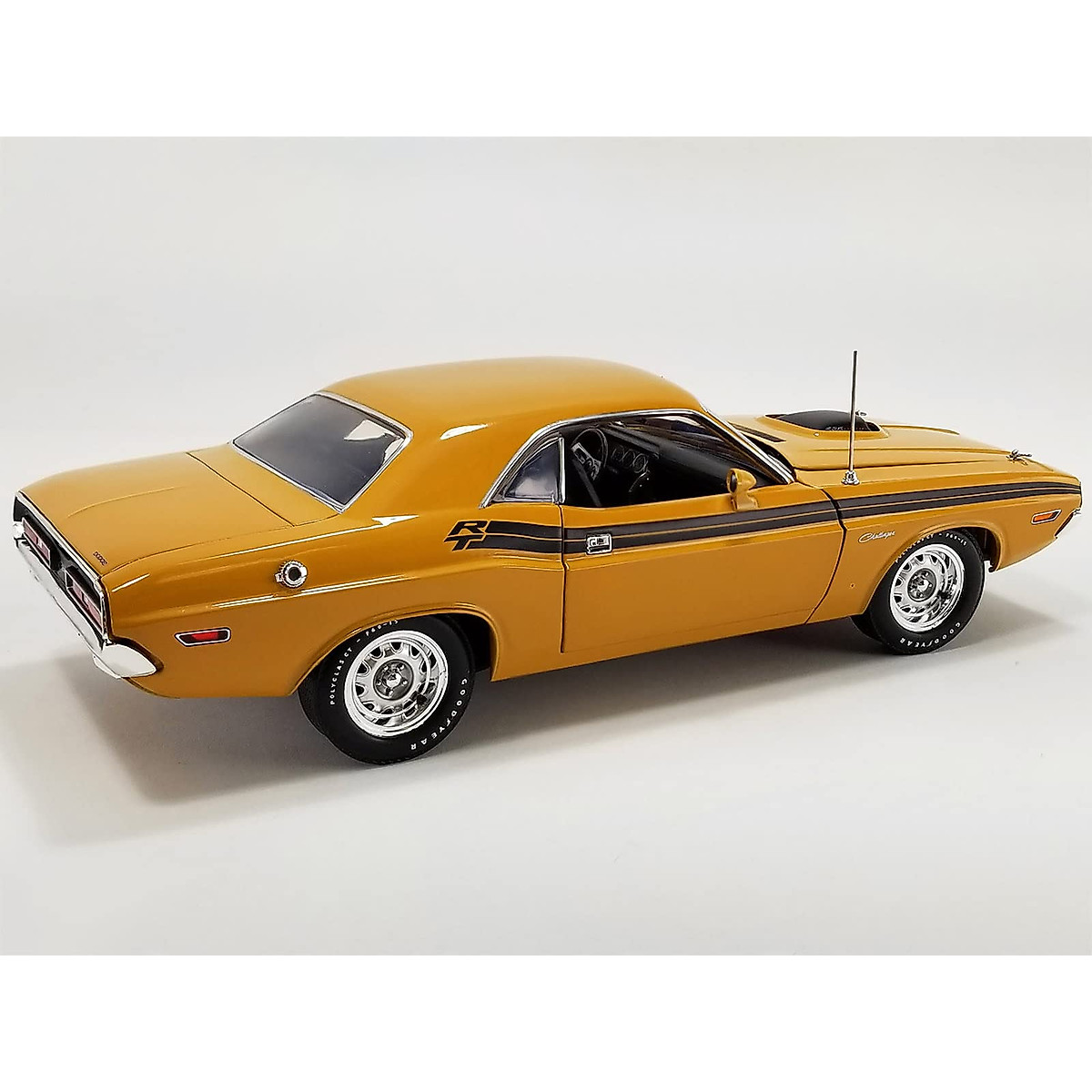 1971 Challenger R/T Hemi Butterscotch Orange with Black Stripes Limited Edition to 462 Pieces Worldwide 1/18 Diecast Model Car by Acme A1806023