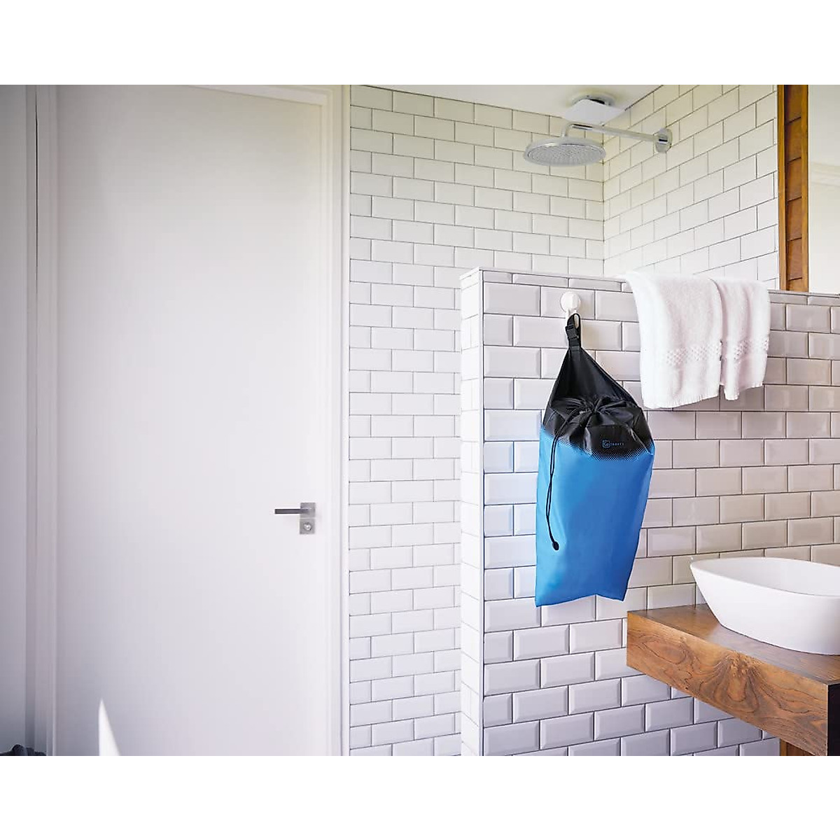 Go Travel Laundry Bag, Drawstring Bag to Compartmentalize Dirty Laundry and Clean Clothes, Washable, Polyester Laundry Bag, Travel Essentials, Blue, 15 Liters