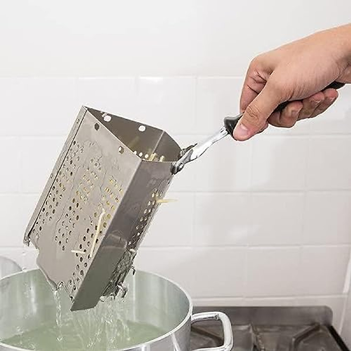 Soro Essentials – 3 qt. Stainless Steel Pasta Cooker Inset - Pasta Strainer Inset for Pot Strainer Inset for Stock Pot Noodle Strainer Blanching Basket for Seafoods and Vegetables