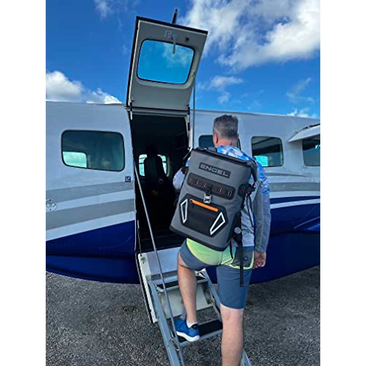 Engel BP25-LG Red 25 Quart Roll-Top High Performance Backpack Cooler Light Gray/Red