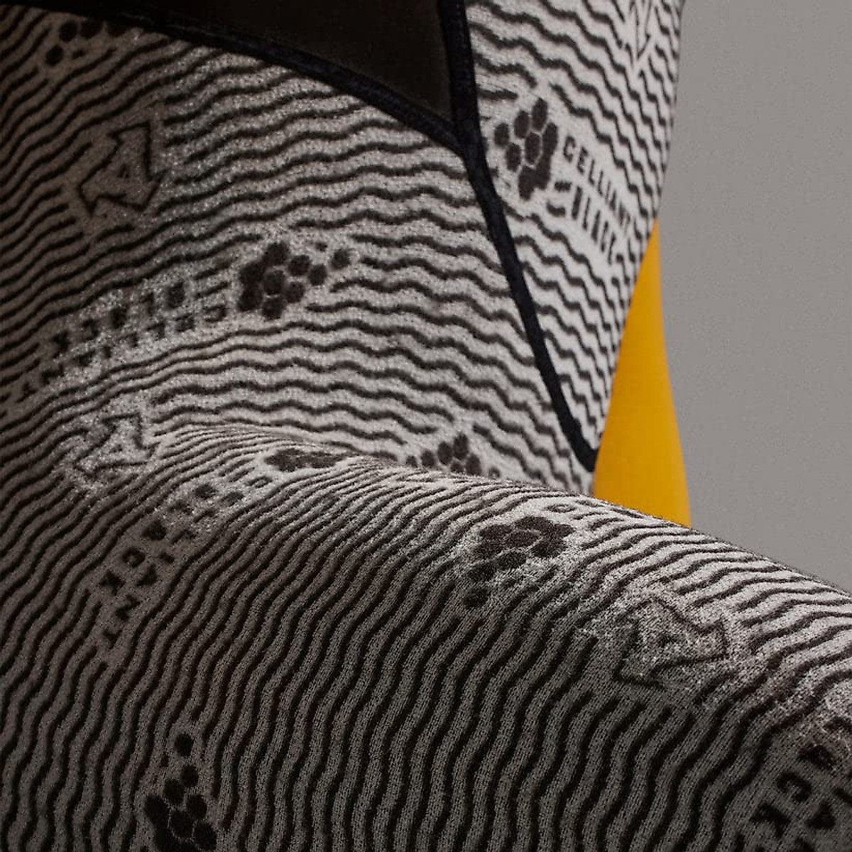 XCEL Mens Drylock X Hooded 5/4mm Fullsuit (Black '21, Large Tall)