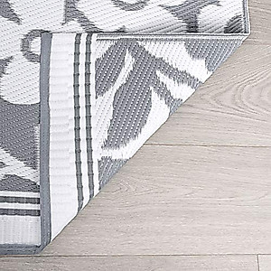 Kaliyah Gray Reversible Plastic Straw Large Outdoor Rug 8x10 for Patios Garden Picnic Camping Mats Waterproof and Washable