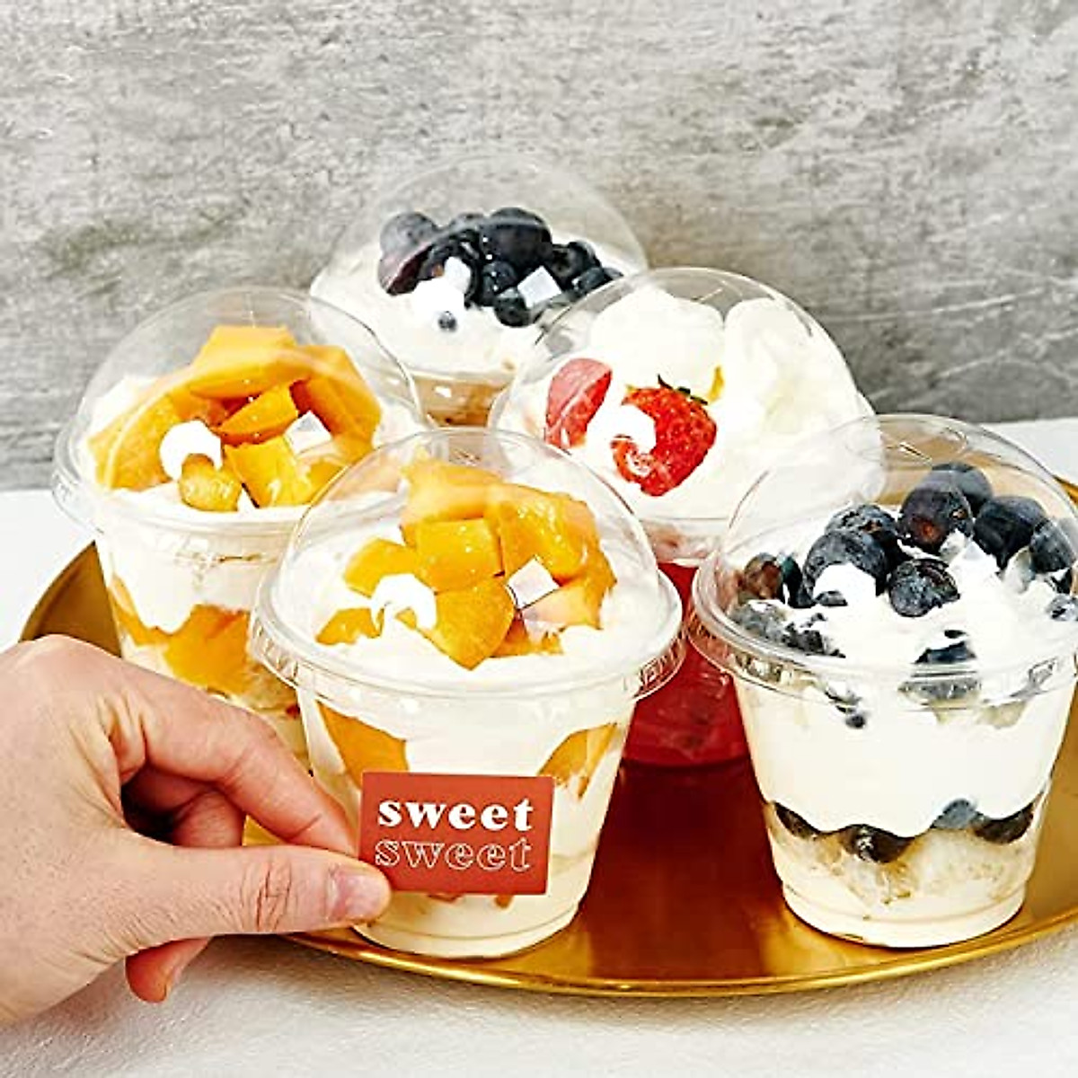 ALMOXVYE 100 Pack 5 oz Cups with Dome Lids, Plastic Clear Cups Disposable Dessert Cups Ice Cream Cups for Dessert, Cupcake, Salad, Fruit