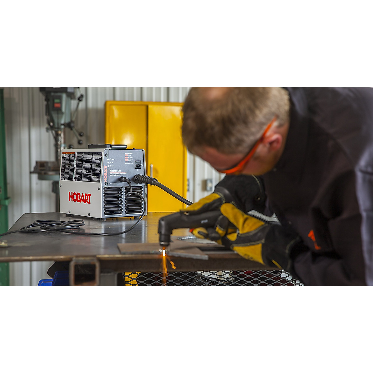 Hobart Airforce 12ci Plasma Cutter with Built-In Air Compressor + Hobart Handler 140 MIG Welder