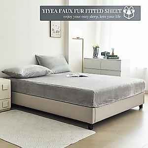 YIYEA Fleece Fitted Sheet Full Size, Ultra Soft Faux Fur Deep Pocket, Fluffy Plush Velvet for Fall Winter, Cozy Warmth and No Shedding, Light Grey
