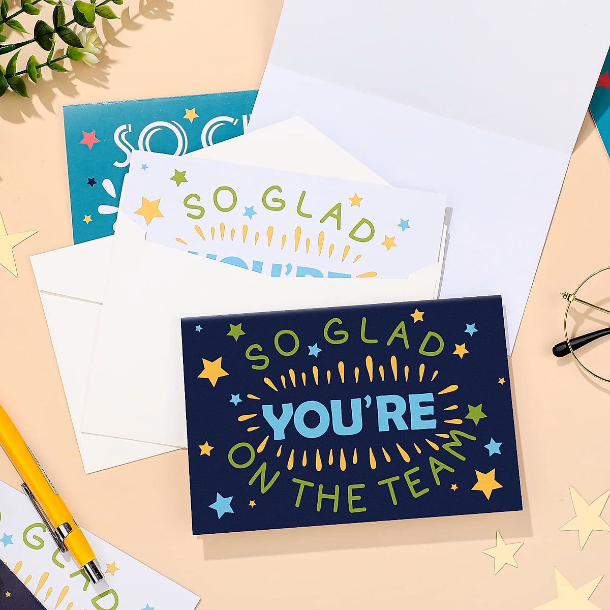 48 Pack Welcome to Team Cards Employee Appreciation Cards with 48 Envelopes So Glad You're on the Team Work Anniversary Cards Staff Thank You Cards for Recognition Gifts, 5.9 x 3.9Inch(Star Style)