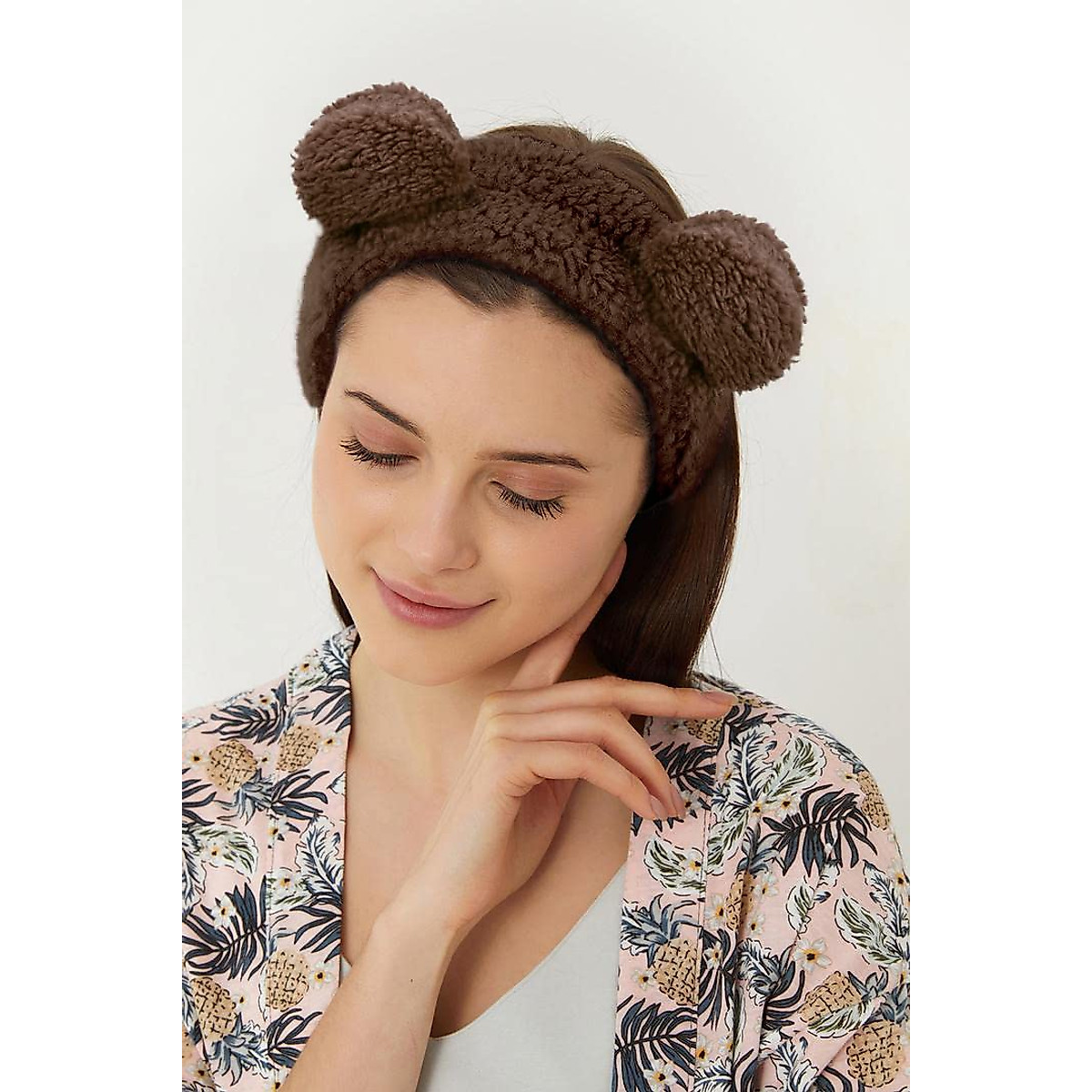 Huachi Spa Headbands for Women Girls Face Washing Makeup Cute Bear Ears Hair Bands Korean Elastic Fluffy Beauty Accessories, Brown