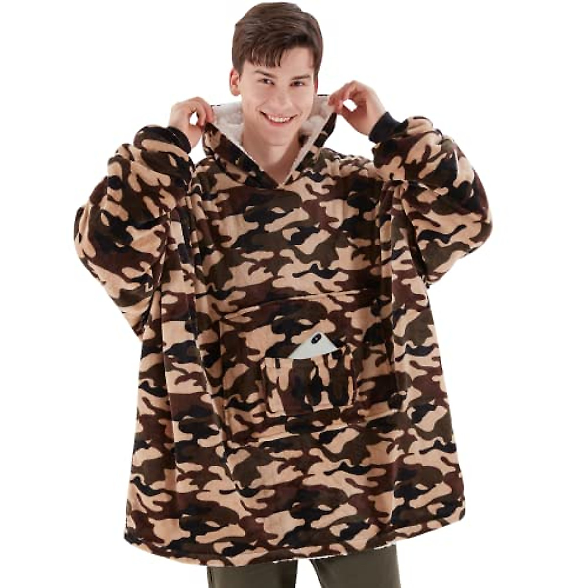 OCTROT Wearable Blanket Hoodie, Fuzzy Soft Sherpa Oversized Blanket Sweatshirts for Women Men, Large Warm Cozy Plush Fleece Hooded Blankets Sweater with Giant Front Pocket for Adults Teens(Green Camo)