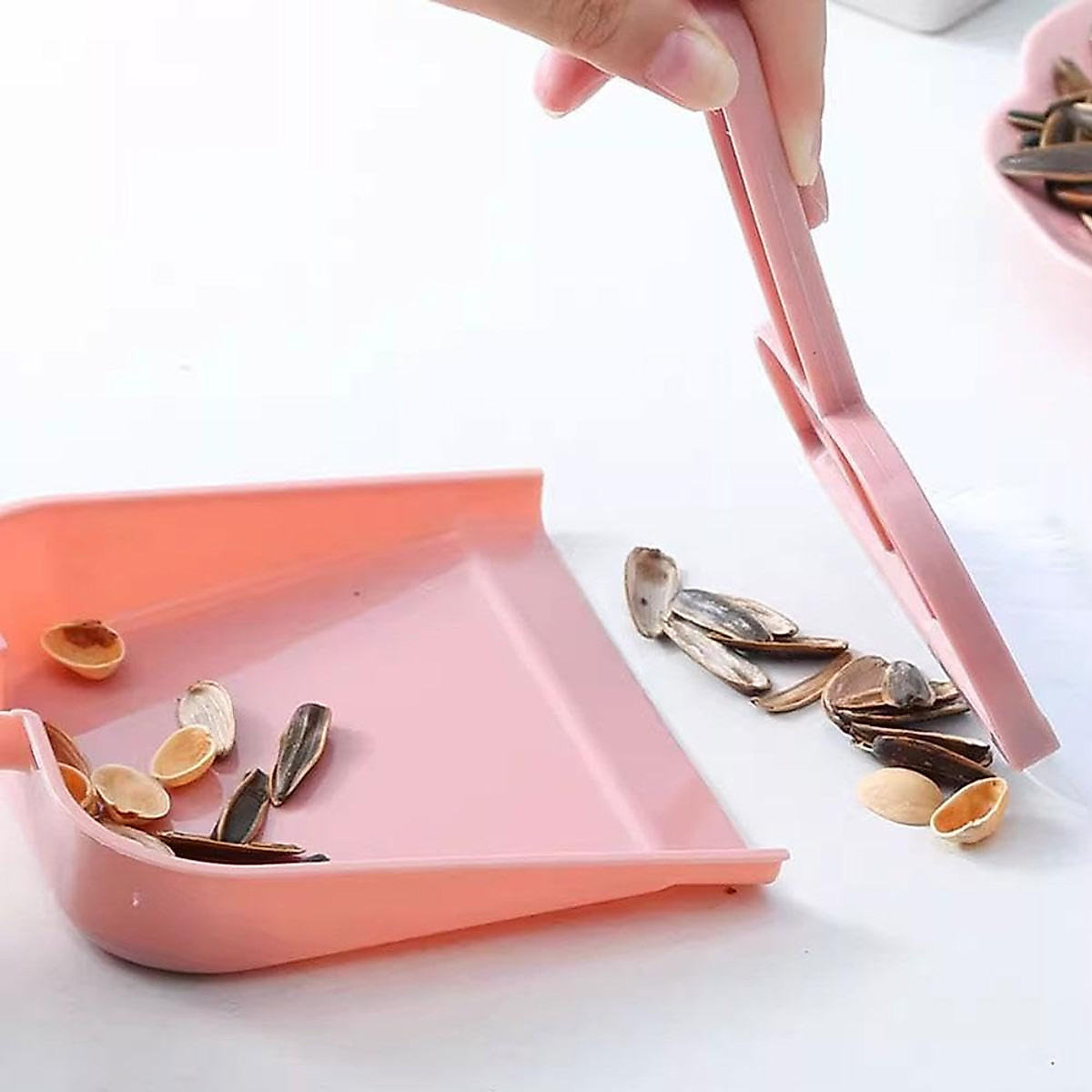 generic 3 Sets Small Dustpan and Brush Set, Mini Dust Pans with Brush Cleaning Brush, Hand Broom and Dust Pan Combo Set, Desktop Sweep Broom for Computer Keyboard Desktop Car Table