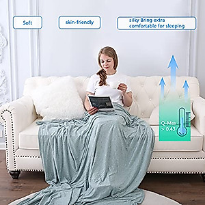 CHOSHOME Cooling Blanket for Hot Sleepers Lightweight Summer Cold Thin Blankets for Sleeping, Hot Flashes Night Sweats, Soft Blanket for Bed, Twin Size, Green