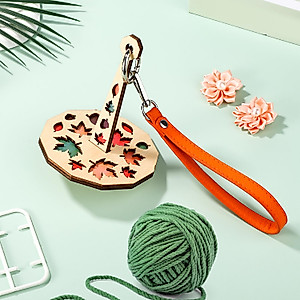 Portable Wooden Yarn Spinner, Wrist Yarn Holder Yarn Ball Holder Yarn Spinner Yarn Holder for Knitting Crochet Accessories and Gadgets Gift for Crafters (Maple Leaf)