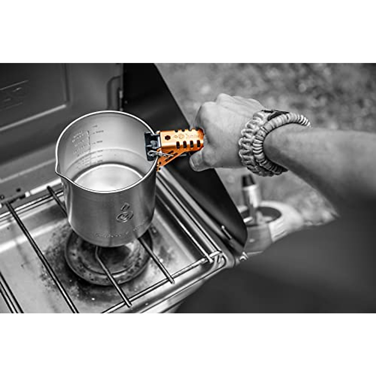 OUTDOOR ELEMENT Handled Pot Gripper and Fuel Canister Recycle Tool