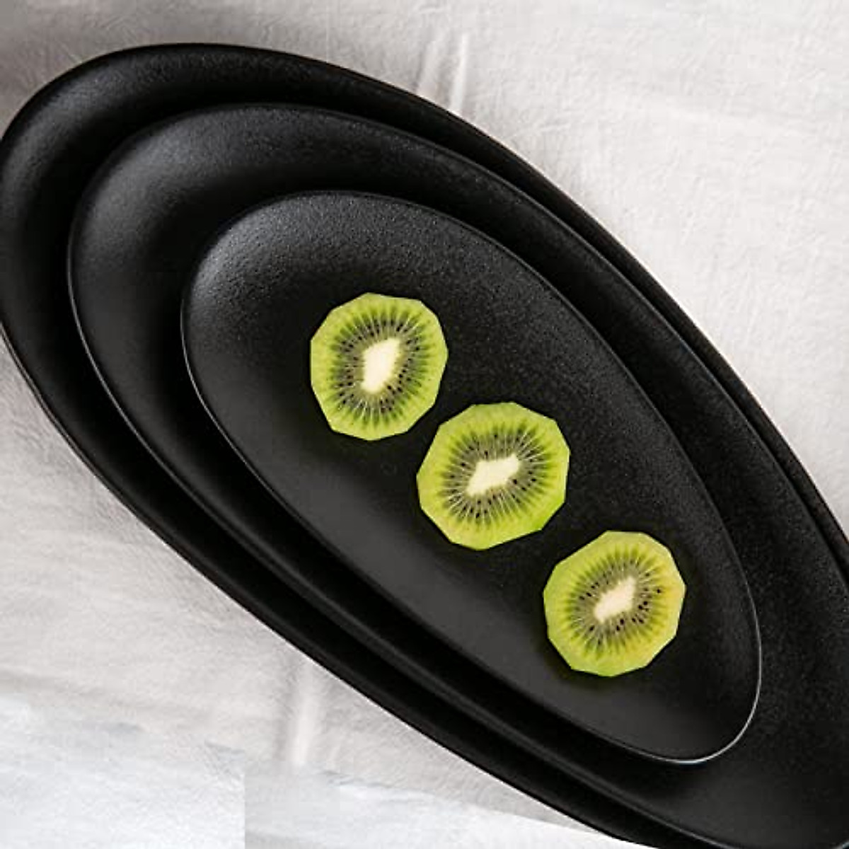 VICRAYS Large Oval Serving Platters, 16"/14"/10" Porcelain Serving Platters for Party, BBQ,Stackable Serving Trays Serving Plates for Appetizers, Sushi, Restaurant, Set of 3 (Black)`