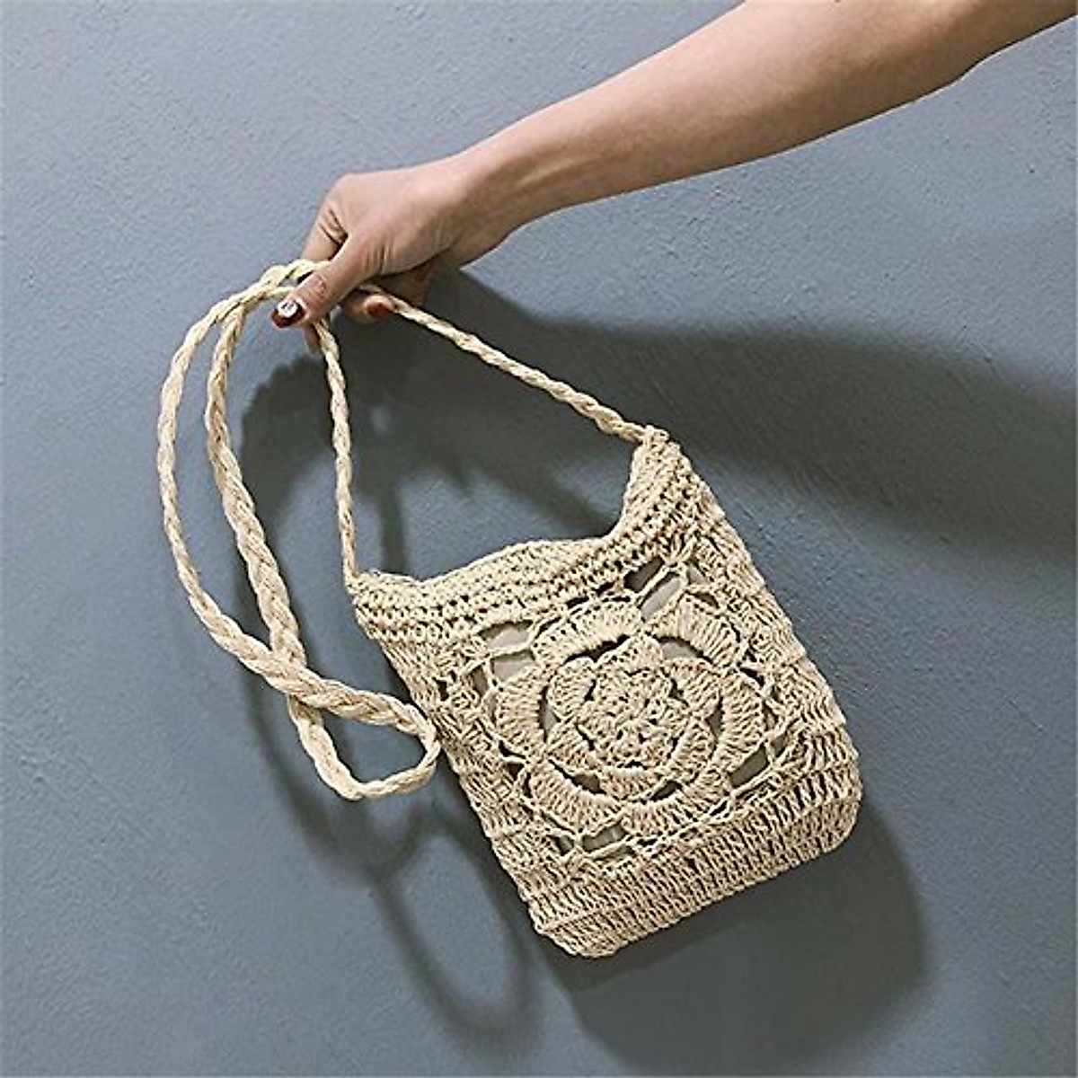 Qoyntuer Woven Straw Messenger Knitted Bag,straw Shoulder Bag Women's Handwoven Crossbody Handbag Cotton Crochet Shoulder Purse Handmade Flower Beach Storage Bag Summer Beach Shoulder Handbag (Beige)