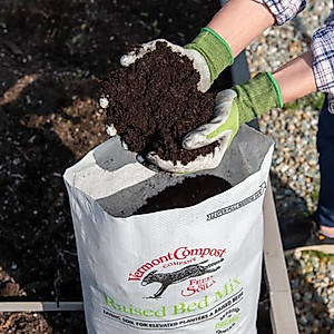 Vermont Compost Company Raised Bed Mix | High-Nutrient Compost-Based Potting Soil for Plants & Vegetables Organic Gardening - 20 Quarts | Gardener's Supply Co Exclusive
