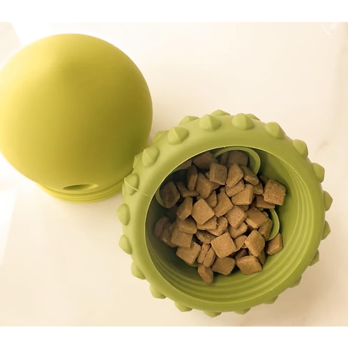 PiPiCat Dog Treat Dispenser Toy Dog Puzzle Toys Interactive Treat Enrichment Dog Toy Stimulating Toys Acorn Shaped with Leakage Holes