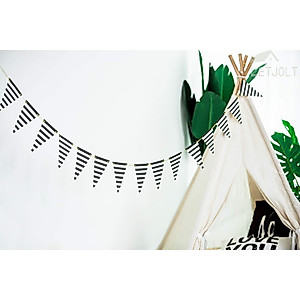 10 Feet Black Striped Banner Pirate Banner Decoration Graduation Flags Observed Supplies Party Garland Black and White Triangle Garland Flags for New Year Birthday Anniversary Party Nursery Classroom Decor 15 Pcs