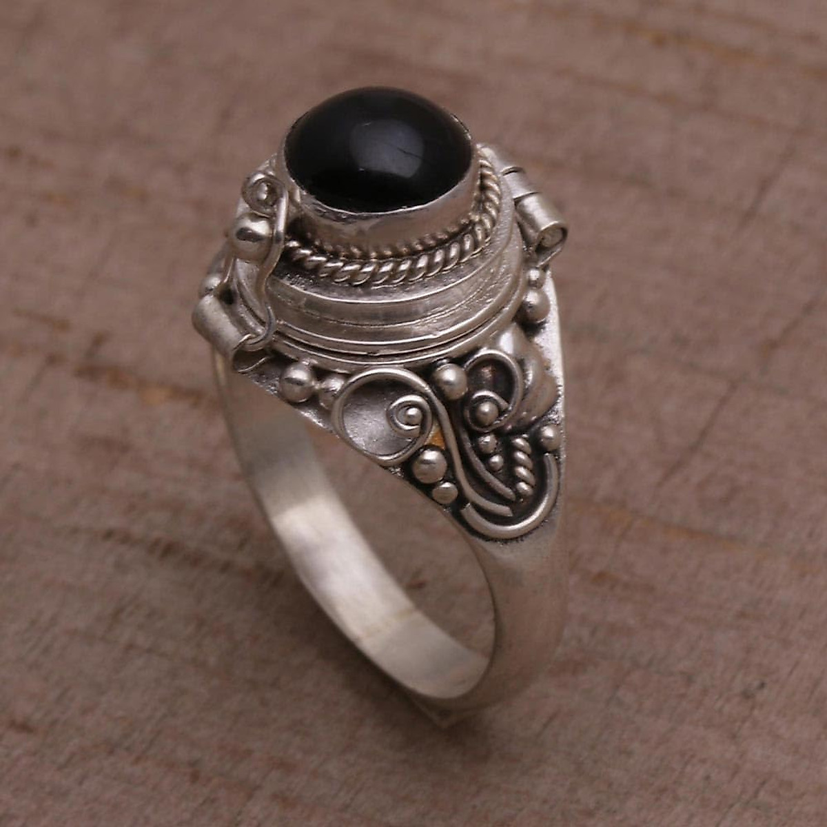 NOVICA Artisan Handmade Onyx Locket Ring 925 Sterling Silver from Bali Black Cocktail Indonesia Birthstone [crownbezel 0.5 in H x 0.4 in W x 0.3 in D Band Width 3 mm W] ' Gerhana Shrine'