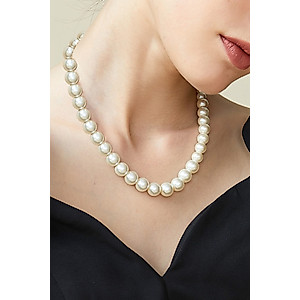 BABEYOND Round Imitation Pearl Necklace Wedding Pearl Necklace for Brides