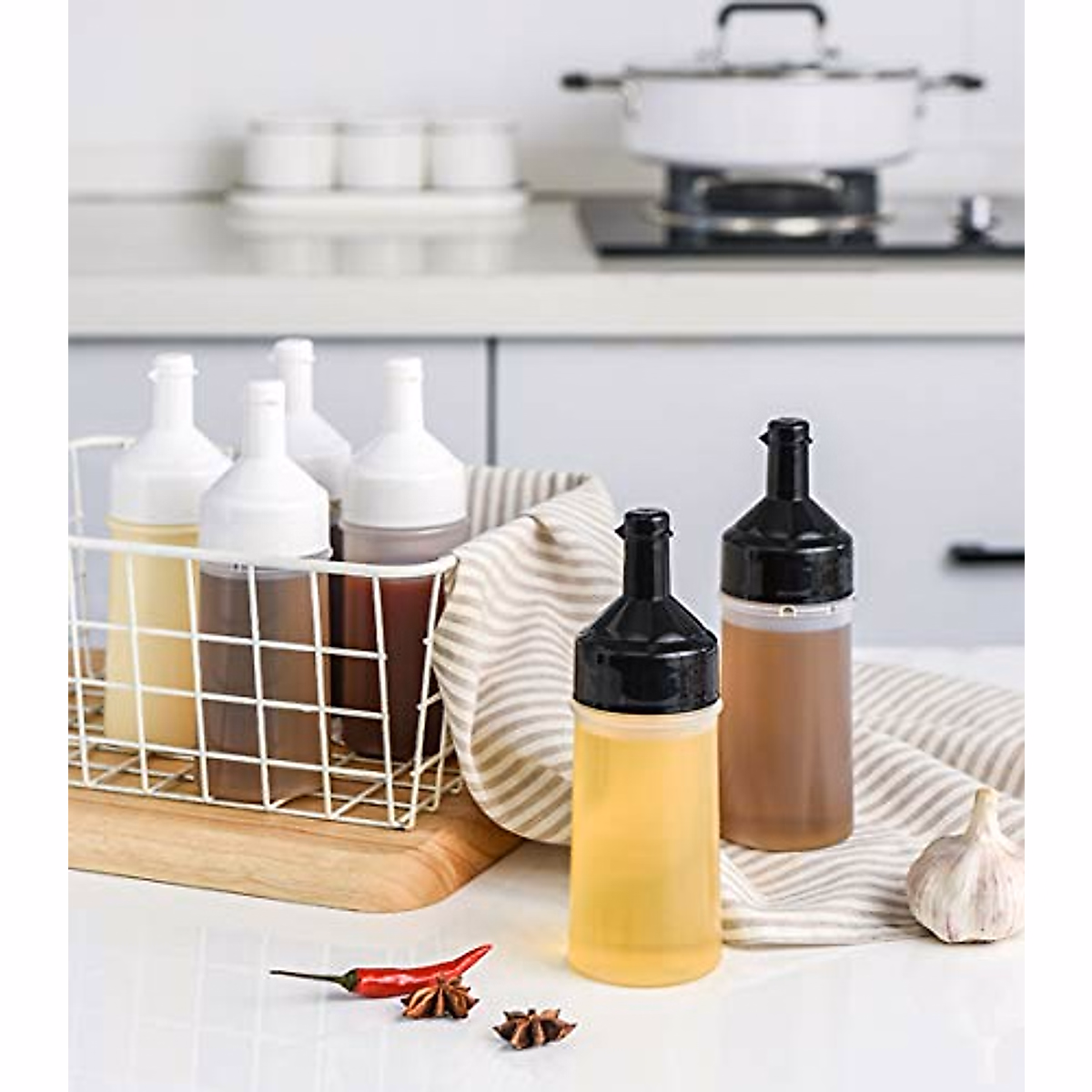 MXY Syrup Squeeze Bottle Salad Vinegar Ketchup Condiments Dispenser Olive Oil Soy Sauce Bottle Honey Container with Lid 250ml (White)