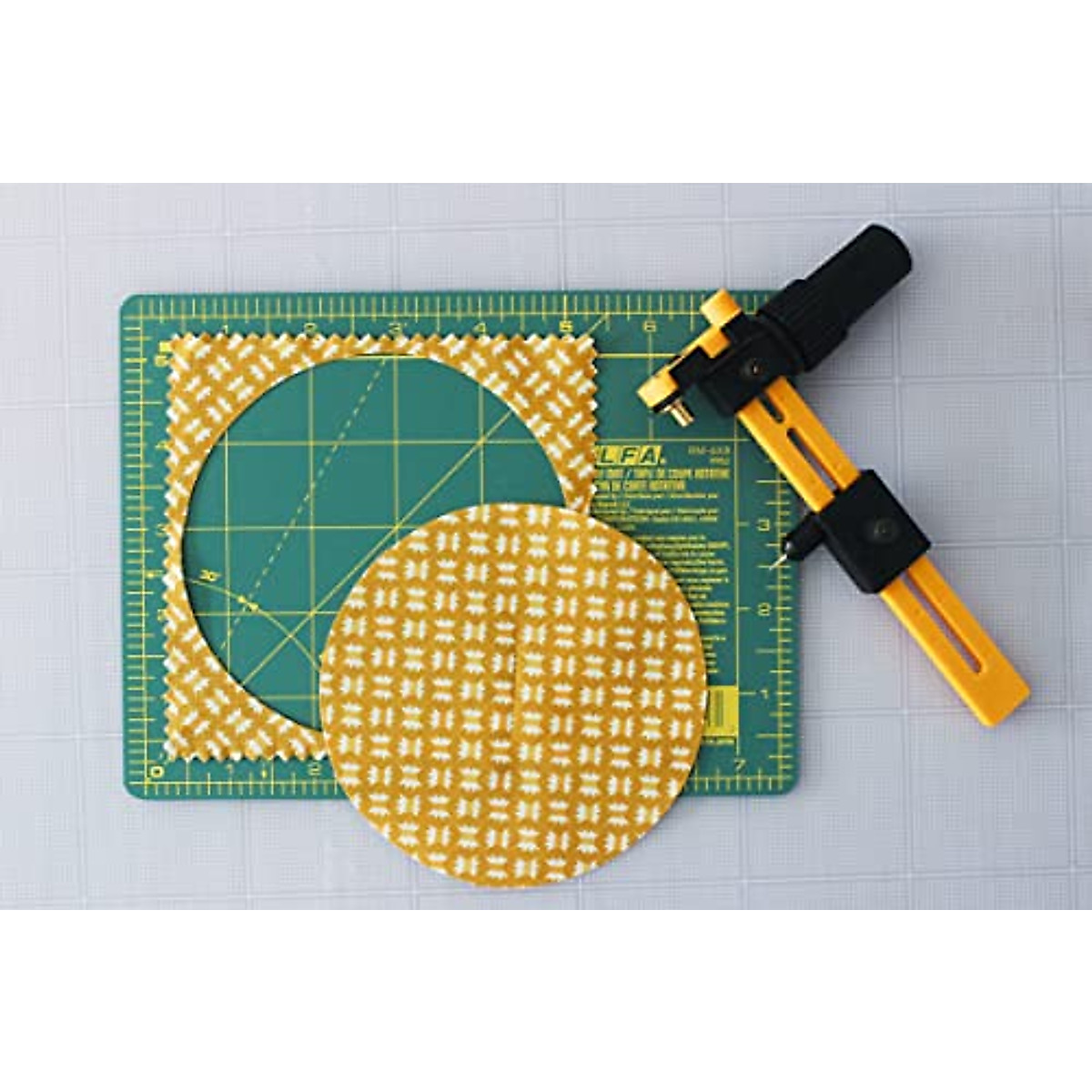 OLFA 18mm Rotary Circle Cutter (CMP-3) - Adjustable Rotary Blade Cutter w/ Ratchet Handle Cuts Perfect Circles for Crafts, Sewing, Quilting, Replacement Blade: OLFA RB18-2