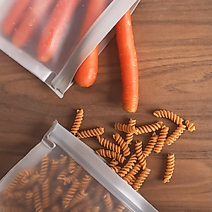 Cozihom Reusable Storage Bags, Stand Up Ziplock Bags, Reusable Sandwich Bags, Freezer Lunch Bags, Leakproof, BPA Free, 4 Large bags, 4 Middle bags