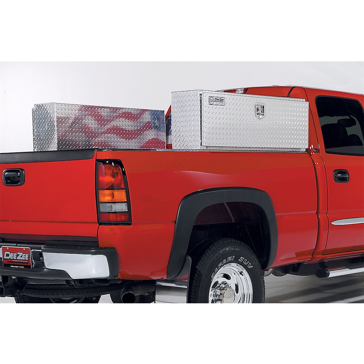 Dee Zee DZ71 Brite-Tread Aluminum Topsider Tool Box