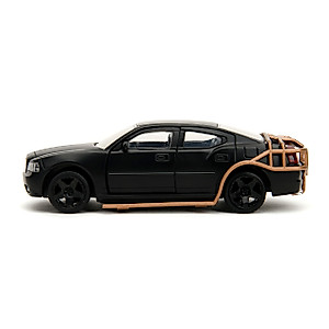 Fast & Furious 1:32 2006 Dodge Charger Heist Vehicle Die-Cast Car, Toys for Kids and Adults