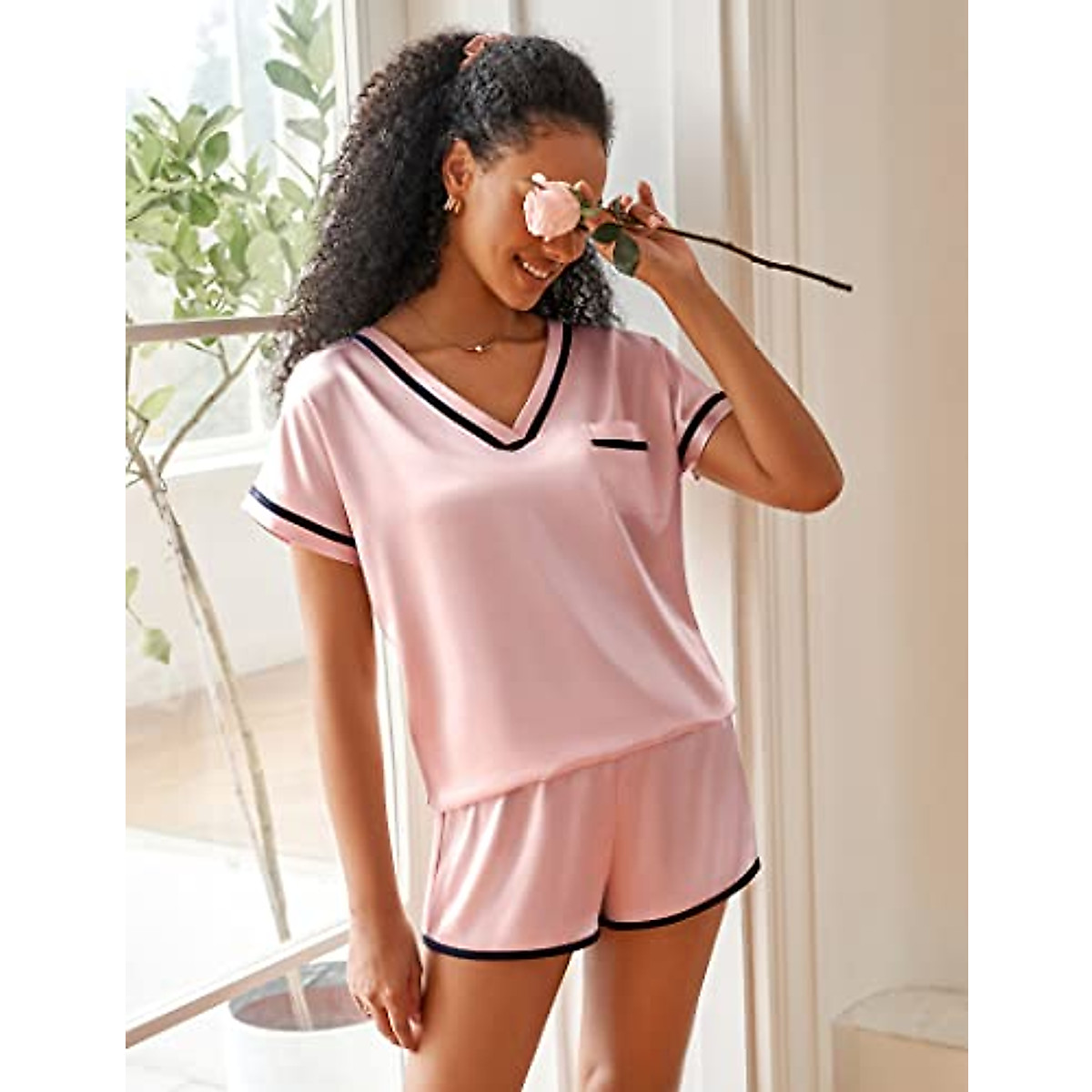 Ekouaer Ladies Silk Pajamas Set Satin V-Neck Pjs Soft Short Sleeve Nightwear with Shorts Pink