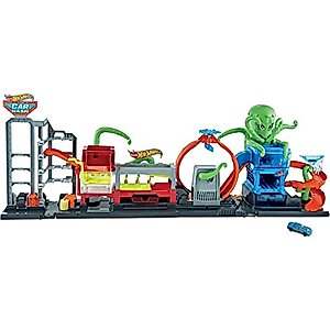 Hot Wheels Toy Car Track Set City Ultimate Octo Car Wash & Color Reveal Car in 1:64 Scale, Color Change in Very Warm & Icy Cold Water