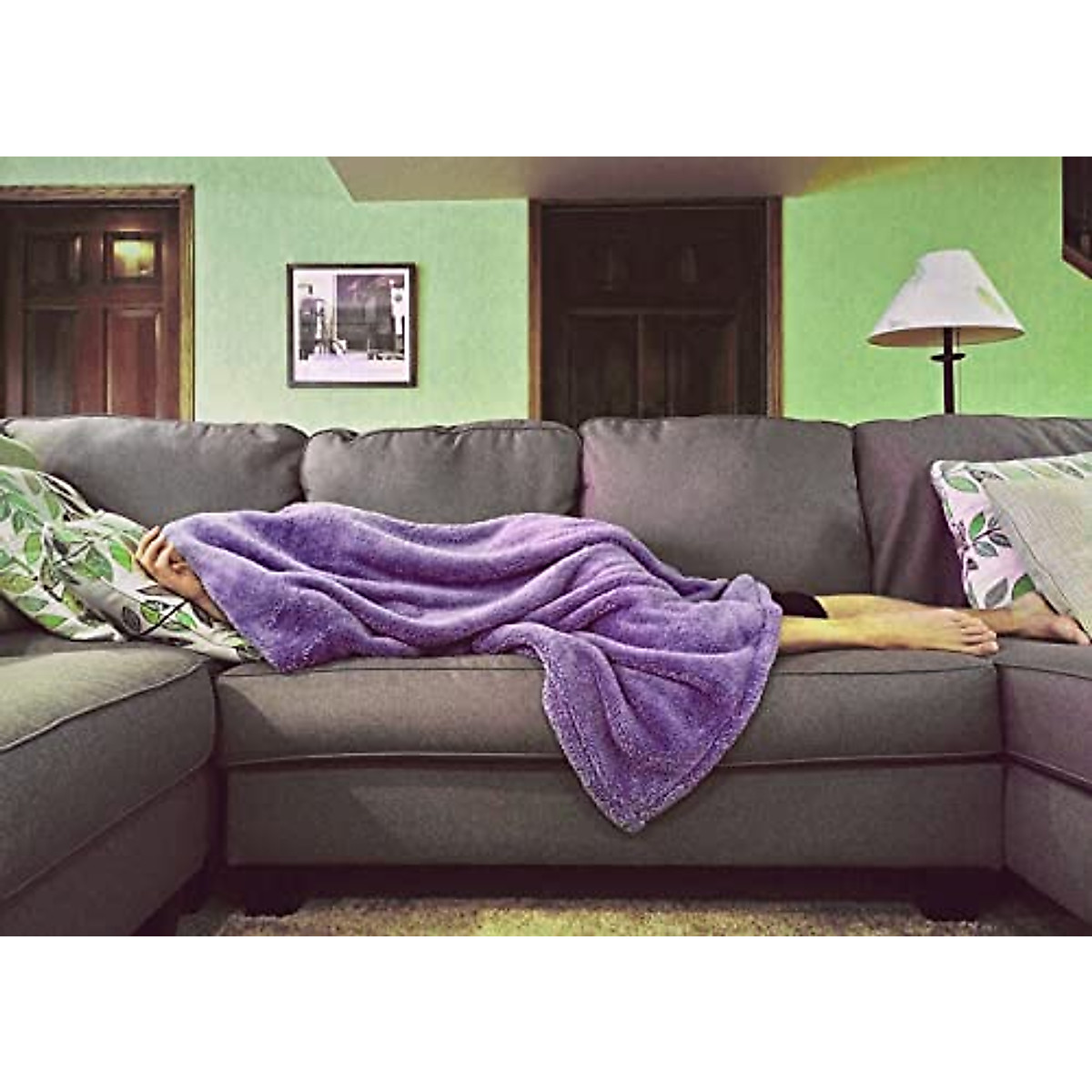 Pug Throw Blanket Kid's Blanket Puppy Blanket Super Soft Flannel Blanket for Bed and Couch, Pug Gifts for Pug Lovers(Purple,60x80)