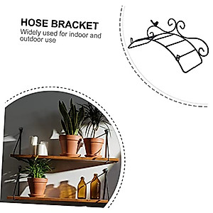 JEWEDECO Hose Wrought Iron Frame Garden Hose Hanging Hook Hose Holder Decorative Garden Hose Storage Outdoor Hose Garden Hose Reels for Outside Water Hose Hanger Wall Water Pipe Bracket