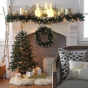 SAFAVIEH Sheep Skin Collection 4' x 6' Natural / White SHS211A Handmade Rustic Glam Genuine Pelt 3.4-inch Extra Thick Area Rug