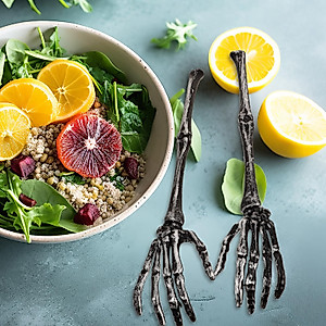 Skeleton Hands 2pcs Salad Spoon Skeleton Hand Spoon Skull Claw Spoon Hallowen Party Tableware Funny Pasta Fork for Halloween Party Favors Plastic Salad Tongs