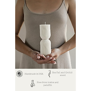 LAWA Hourglass Pillar Candle - Large Beautiful Handmade Pillar Scented Soy Wax Candle Elegant Bubble Aesthetic Candle Housewarming Gift Home Room Shelf Decor Idea White (Set of 2)