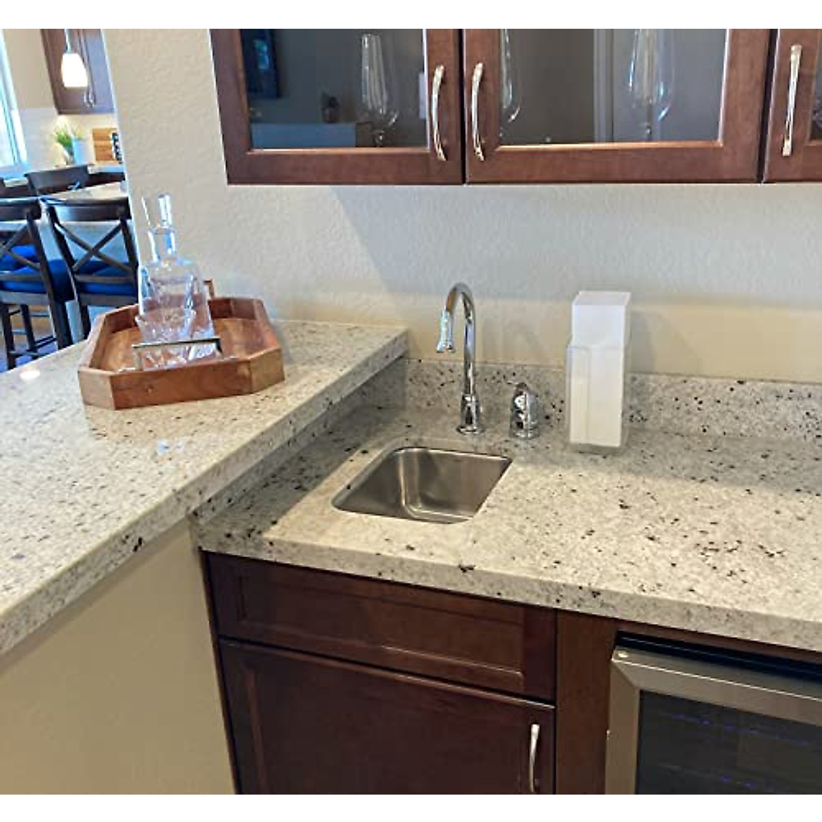 Countertop Acrylic Paper Towel Holder Modern Vertical Compact Dispenser Multi fold Elegant Space Saving