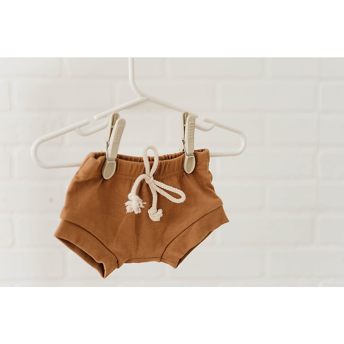 GREENLEAF CLASSICS Super Tough Clothespins. Heavy Duty and Durable. Great for Hanging up Laundry, or Multipurpose Around The House. (Tan) Set of 24