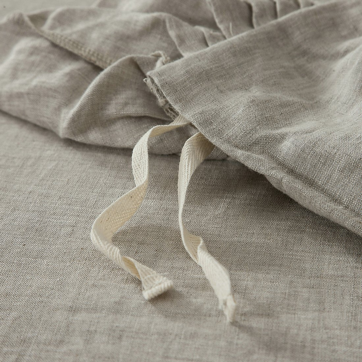 esasilk 100% Linen Duvet Cover Set, 3Pcs Farmhouse Ruffled Bedding Cover Set, 1X Duvet Cover, 2X Pillow Shams, Breathable Linen Bedding Set for All Seasons (Flax, Cal King)