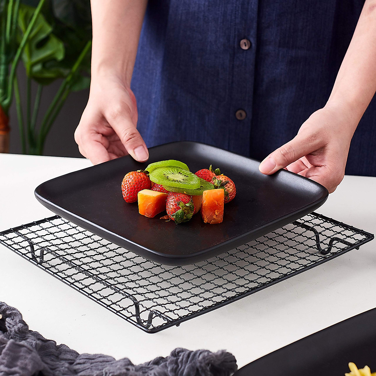 Bruntmor 8" Ceramic Appetizer Plates | Serving Platter | Set of 4, Square Black Simple Modern Ceramic Salad/Dessert Plates | Christmas Dinner Plates Set | Christmas Dinnerware or Thanksgiving