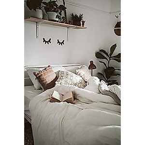 Throw Pillow Insert 18x18 Set of 4 pc. Square Sham Stuffer Insert for Decorative Pillow Covers by Looms & Linens - Made in USA