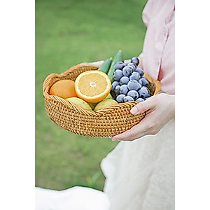 HITOMEN Handmade Rattan Bread Baskets Round Wicker Fruit Serving Storage Bowls, Natural Woven Decorative Kitchen Counter Organizing (Honey Brown) L-11.5''