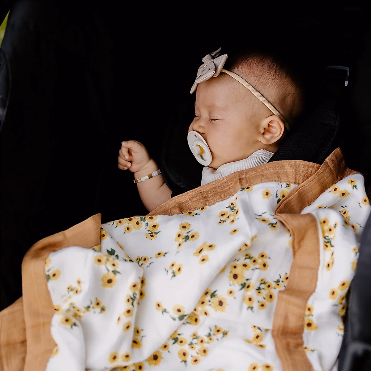 Little Unicorn Deluxe Muslin Quilt | 100% Rayon Muslin from Bamboo | Babies and Toddlers | Small 30 x 40