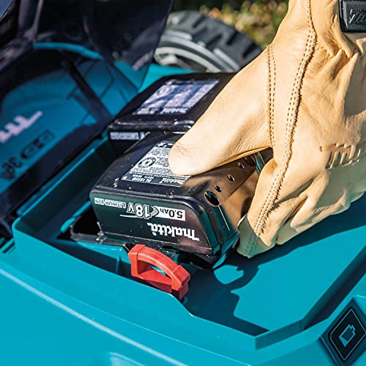 Makita XML14CT1 36V (18V X2) LXT® 19" Self-Propelled Lawn Mower Kit with 4 Batteries (5.0Ah)
